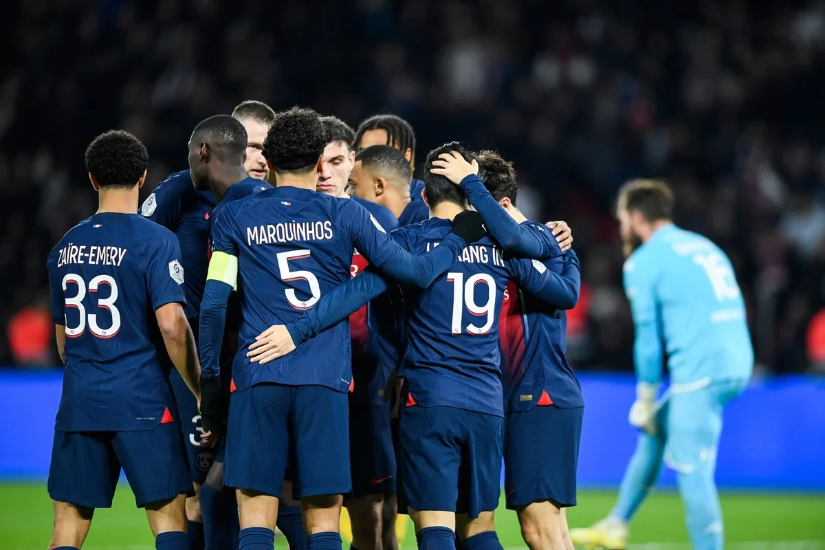 PSG 4:0 Real Madryt - skrót meczu: Nokaut! Paryżanie meldują się w finale KMŚ (WIDEO)